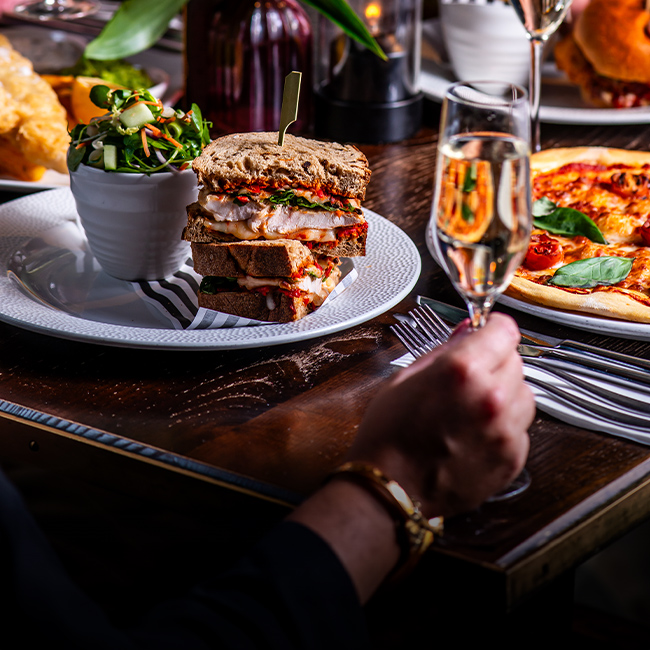 Country Pub in Cardiff | The Corner House